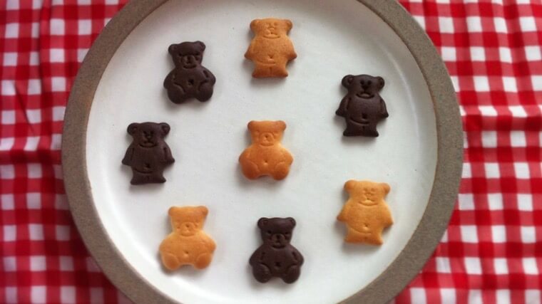 表参道の老舗カフェ発！LOTUS（ロータス）の『くまショコラ』は味も見た目もお上品｜くまの定期便